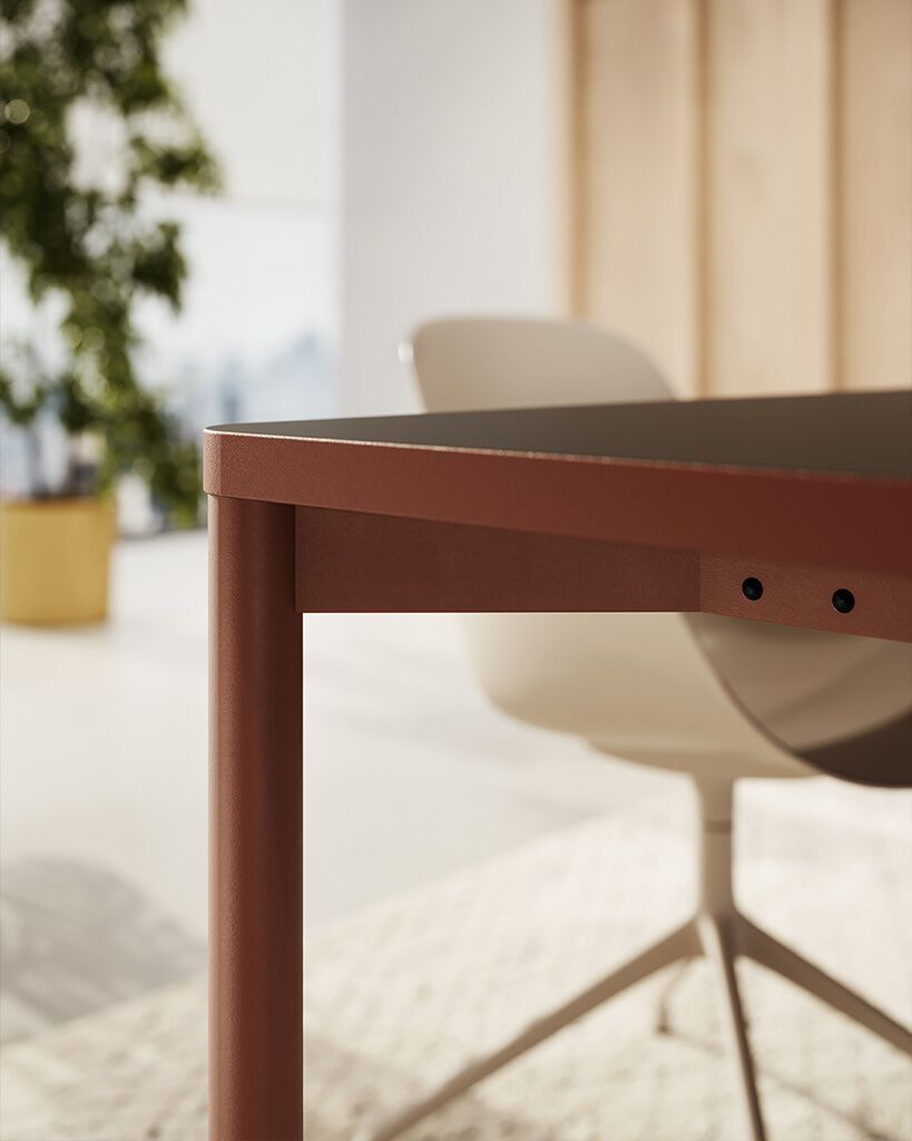 VERSABLE Square steel and wood table By Infiniti