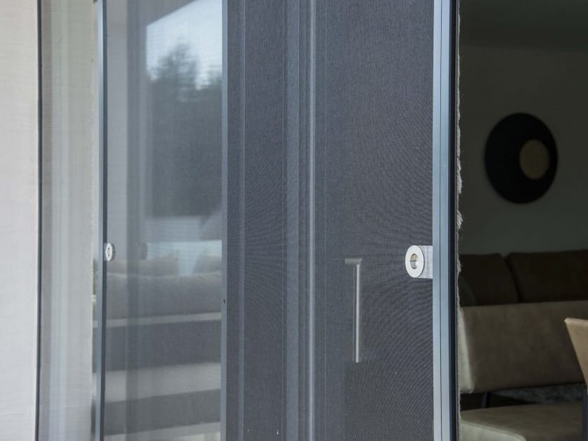 Insektenschutz Schieberahmen Fliegengitter mit horizontaler Laufschiene ...