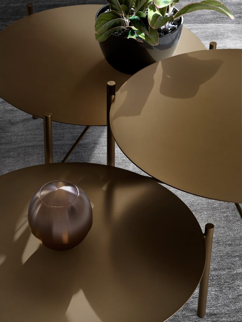 JACK Round metal coffee table By EFORMA | design Antoy Filips