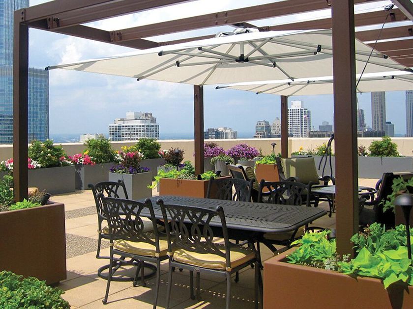 JANUS TITAN Suspended square Garden umbrella By JANUS et Cie