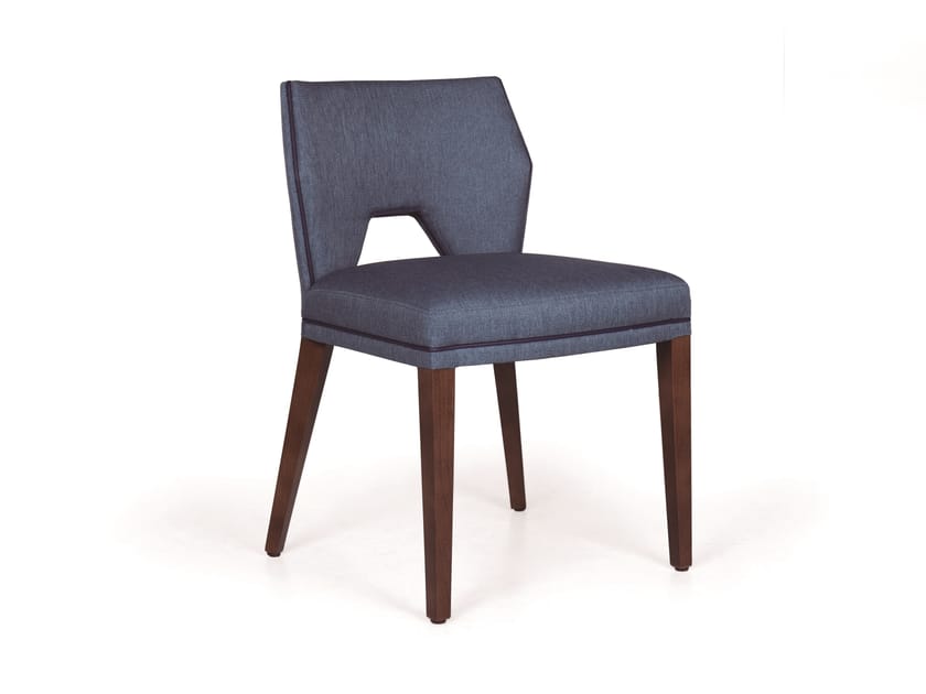 Silla tapizada de tela con brazos JASPER MAPLE By Fenabel