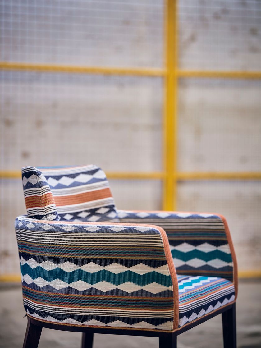 AGGY M1175C Chair By JMS