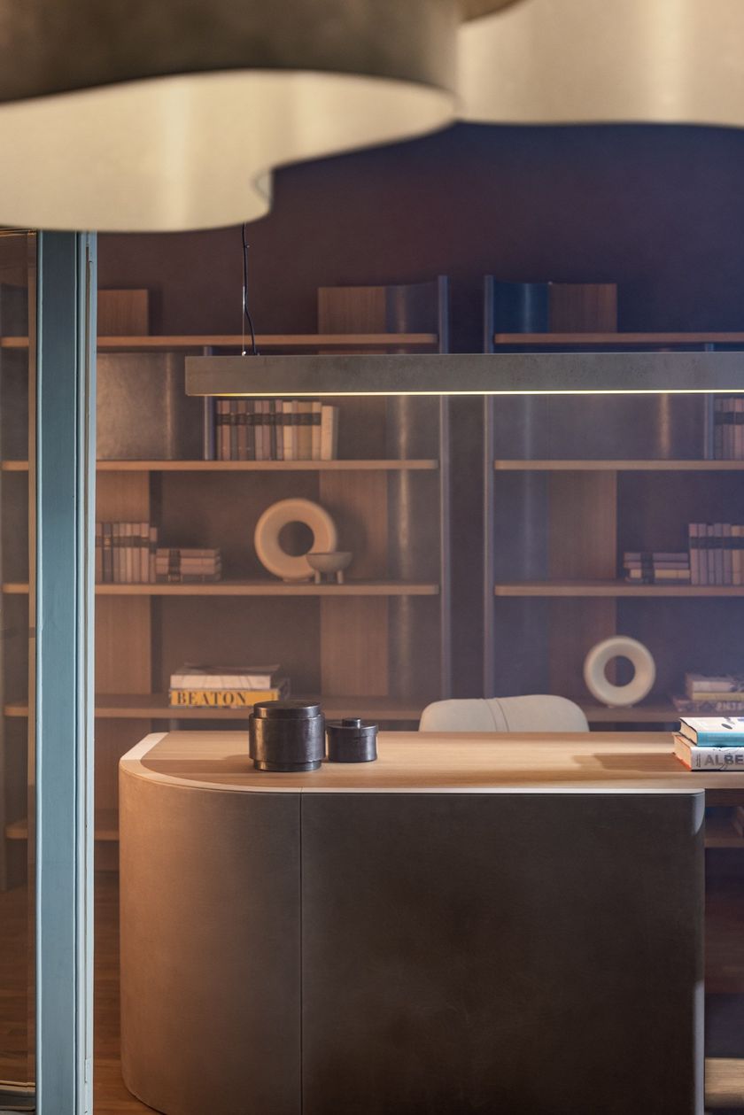 JONI Writing desk By Baxter | design Christophe Delcourt