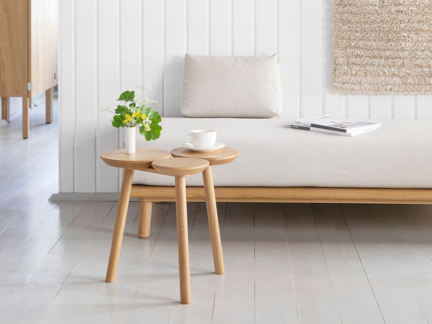 JULY Solid wood coffee table By Nikari | design Nao Tamura