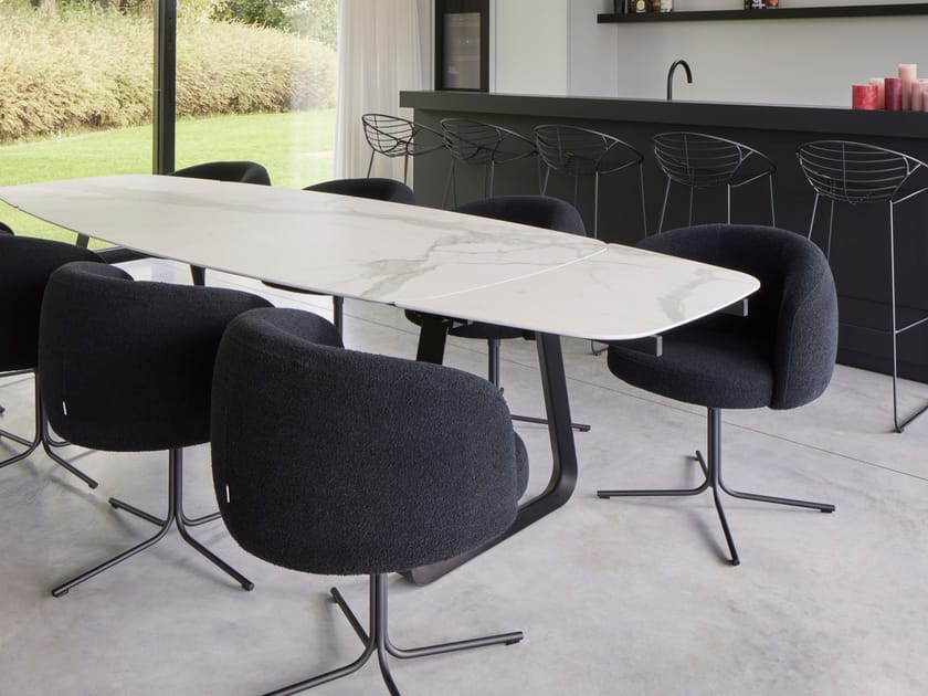 CURVE Table By Joli | design John Ghekiere