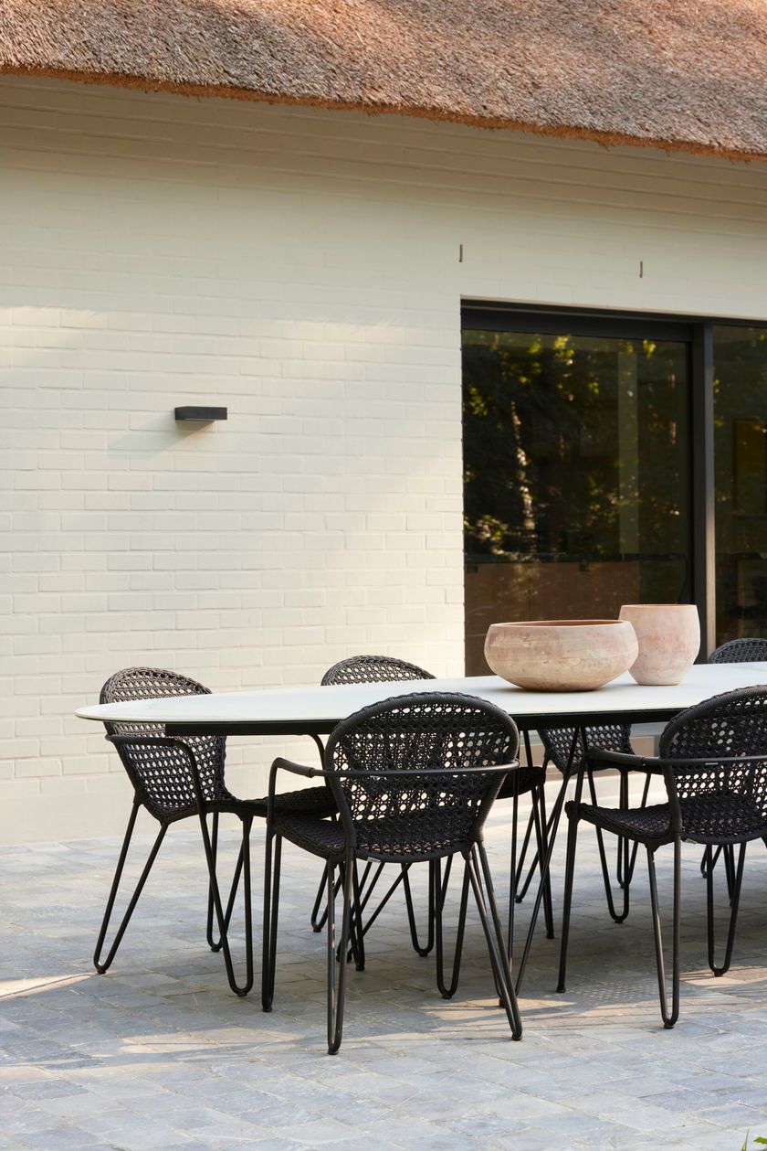 WIRE Oval Xeramica table By Joli | design Mathias De Ferm