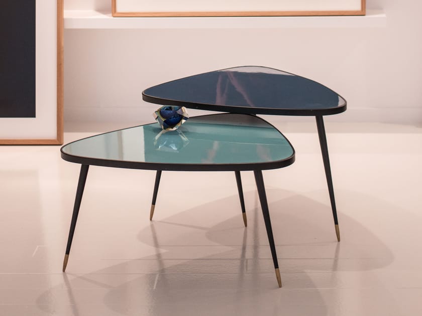 Triangular Laminated Glass Coffee Tables | Archiproducts