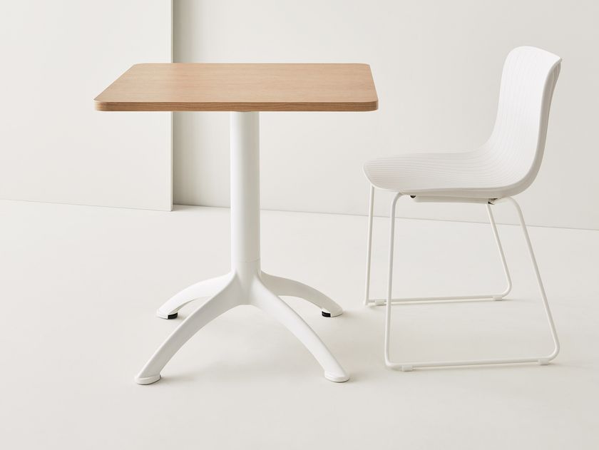 K4 | Square table By Segis design Bartoli Design