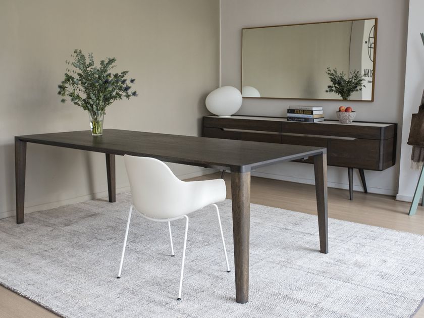 KA 200 | Dining table By JAVORINA