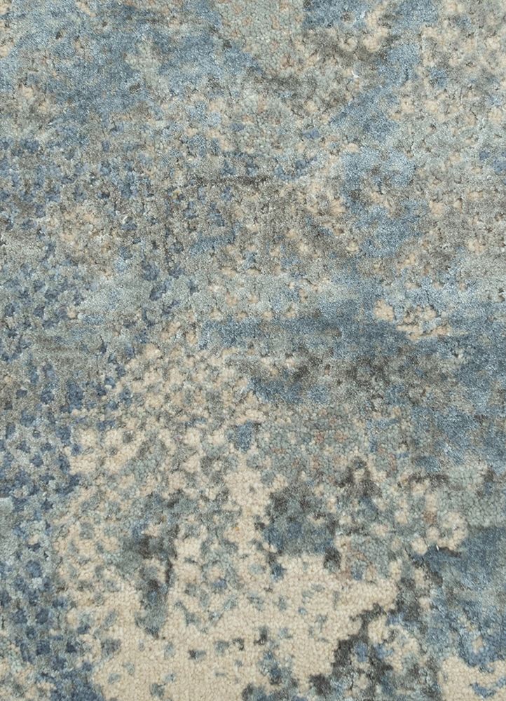 KHAMAJ SRB-705 Antique White/Pearl Blue Handgearbeiteter Teppich By ...
