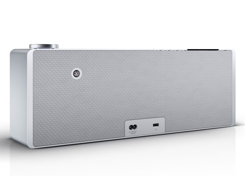 klang s3 Bluetooth aluminium Radio with CD player By Loewe