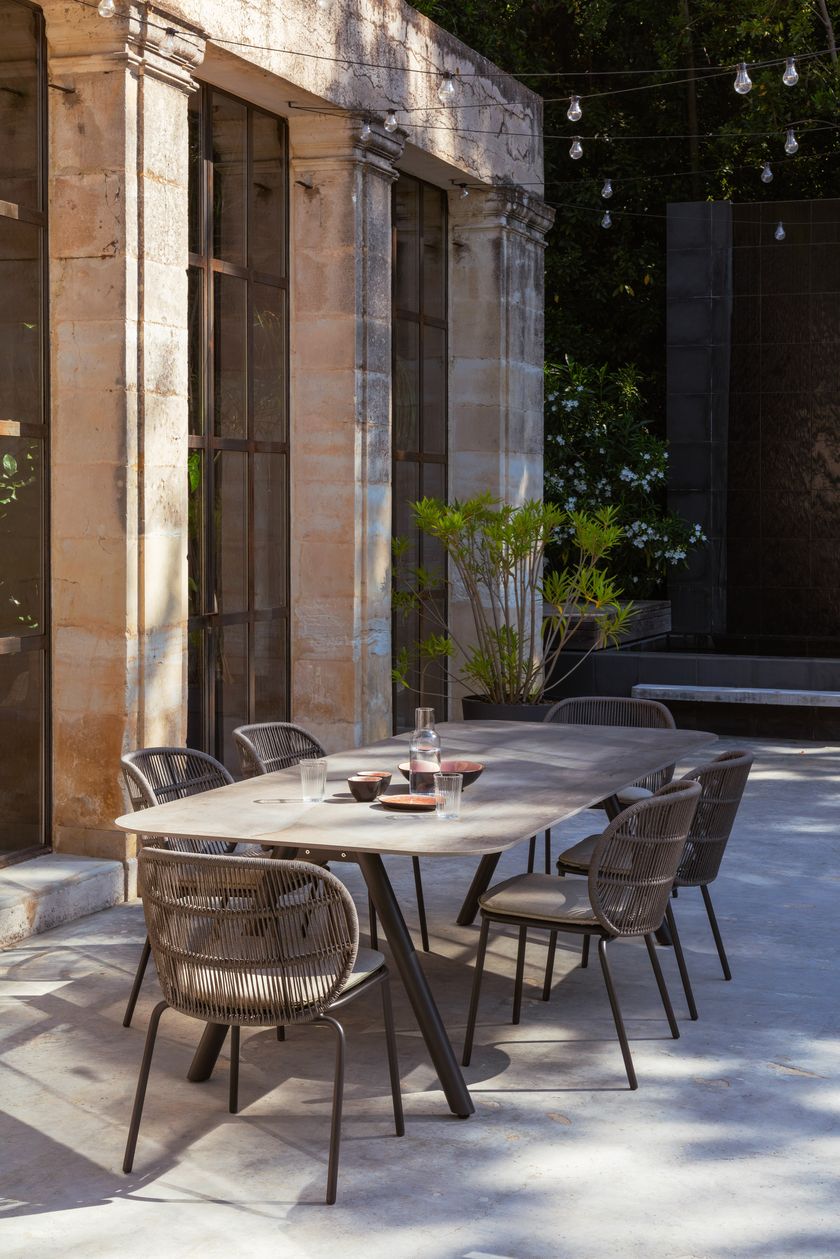 KODO Rectangular ceramic garden table By Vincent Sheppard | design Studio Segers