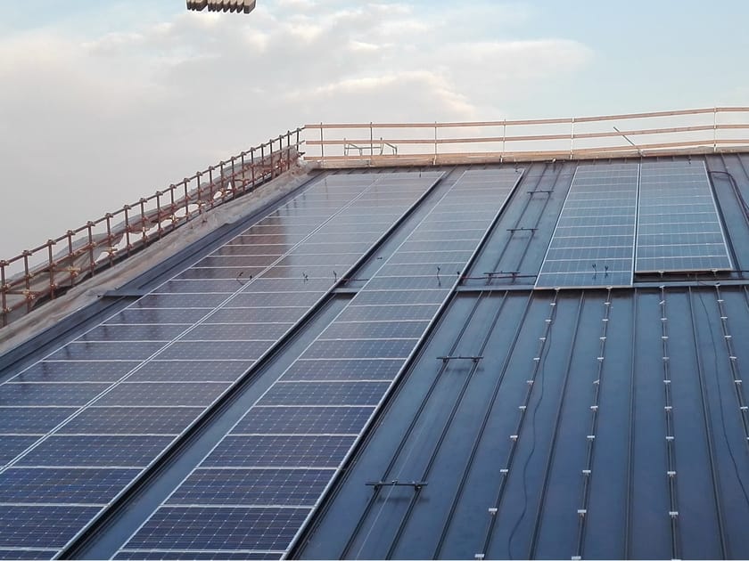 Seam clip per l’ancoraggio dei pannelli solari Sistemi Solari Kalzip By ...