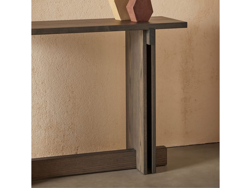 RAK Console table By Kendo Mobiliario