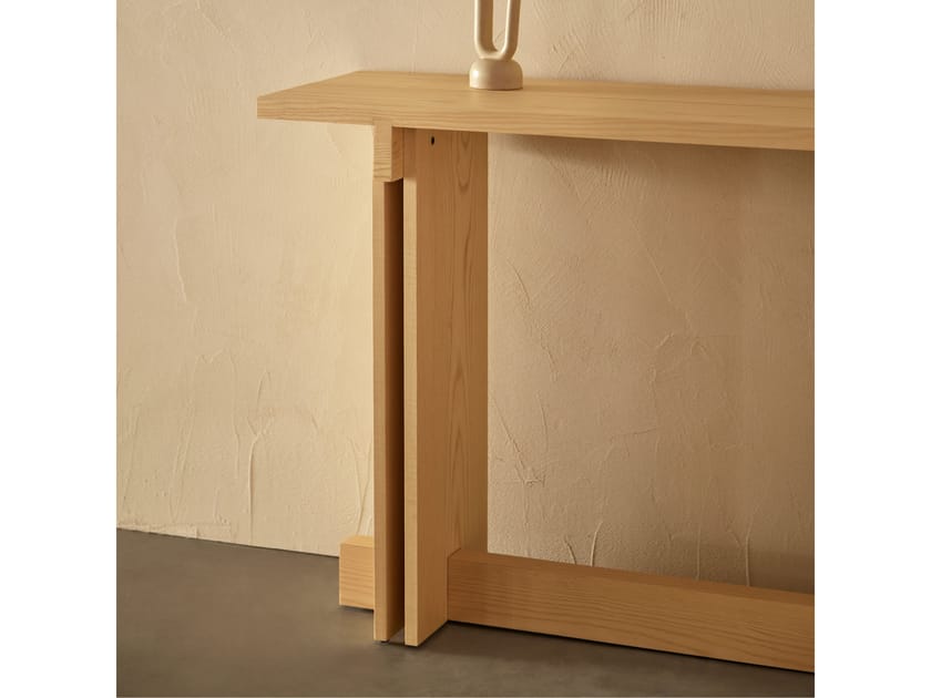 RAK Console table By Kendo Mobiliario