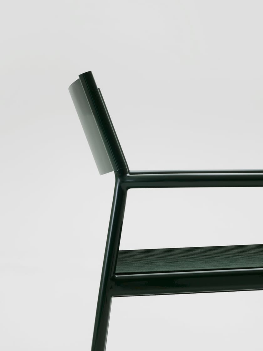 PASSAGE Aluminium easy chair with armrests and rope seat By Kettal