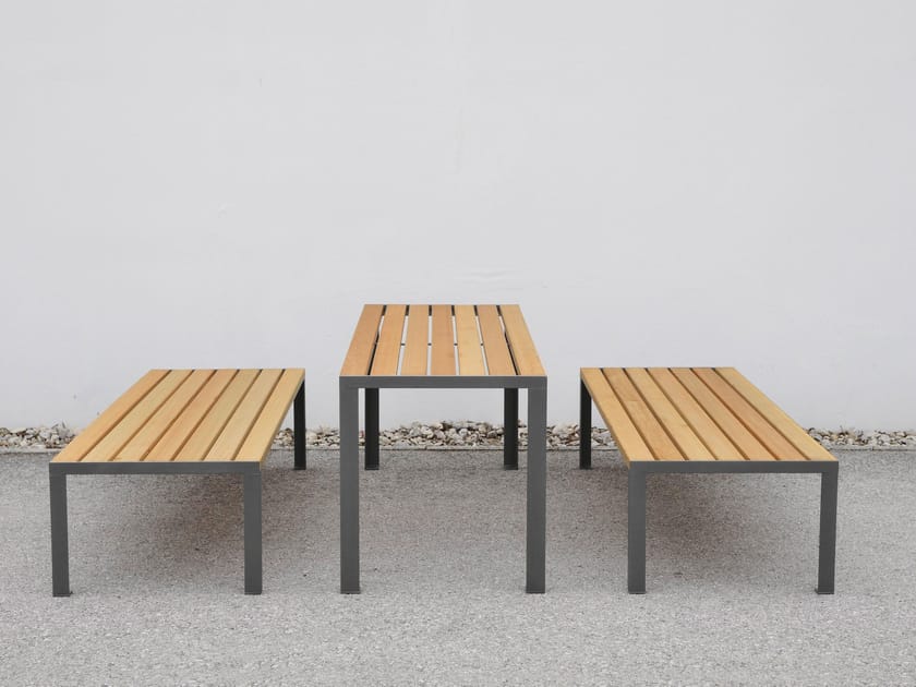 LA STRADA | Table for public areas By miramondo