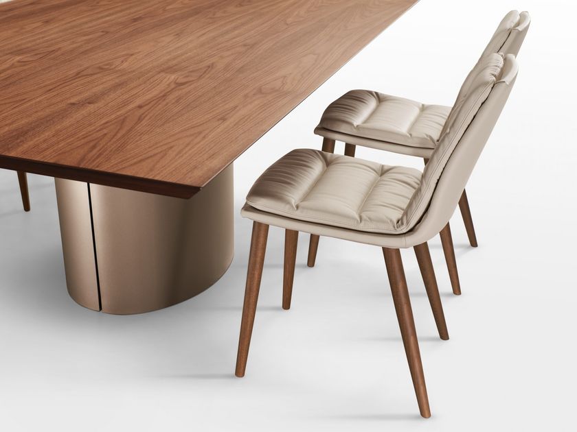LADY Chair By EFORMA | design Antoy Filips
