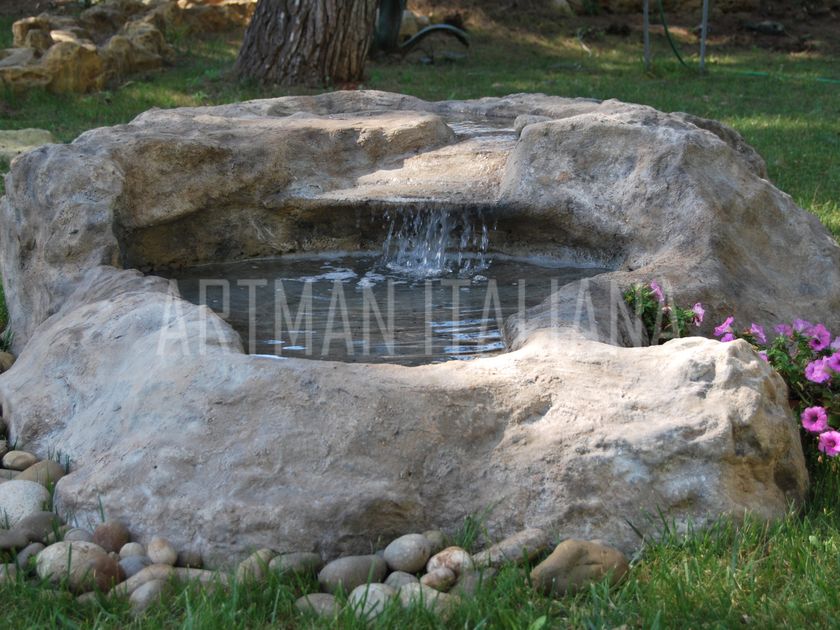 Fontana in pietra ricostruita con cascata LAGHETTI ARTIFICIALI ...
