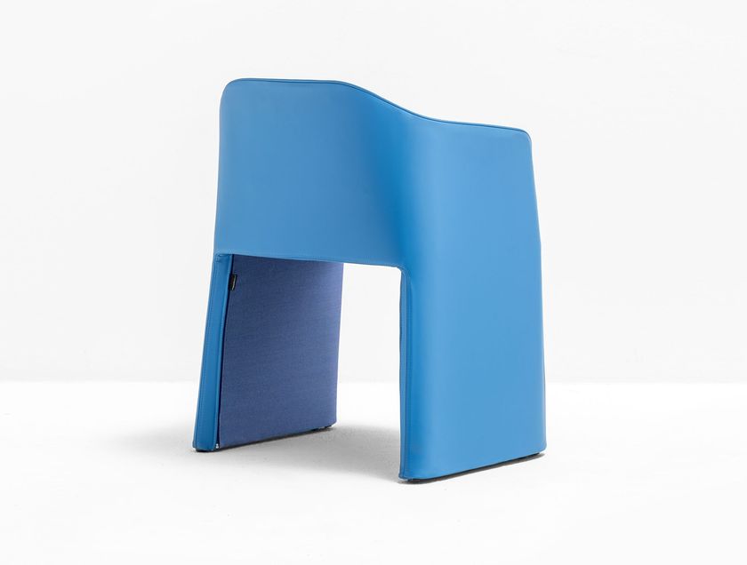 LAJA WINGS 889F chair By Pedrali