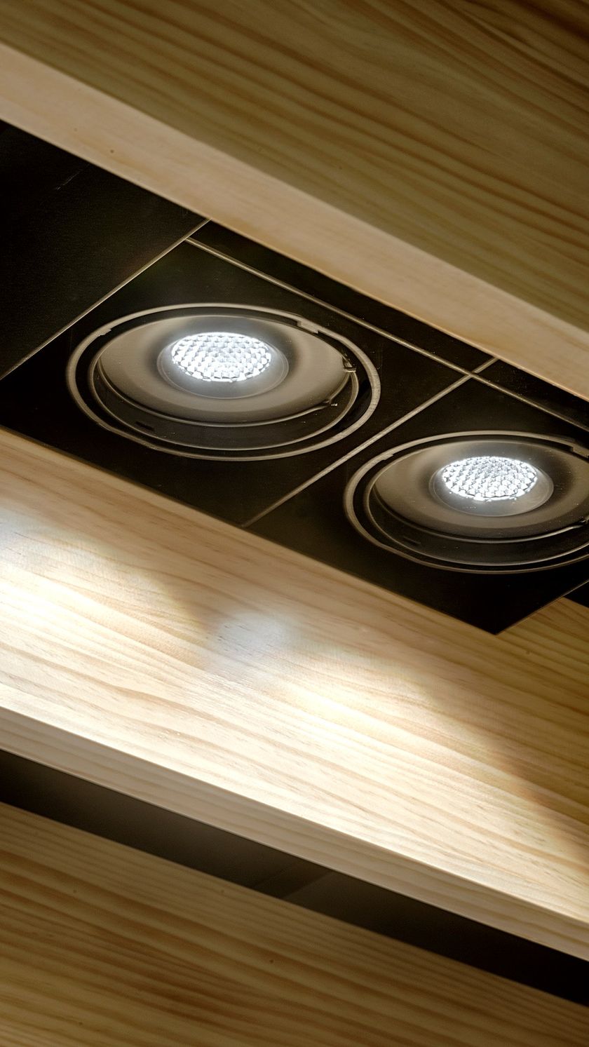 LARK-111 HONEYCOMB LOUVER LED spotlight By Arkoslight | design Rubén ...