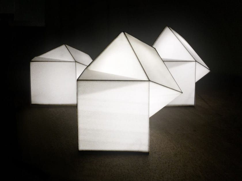 Solar powered table lamp LATITUDE LAMP By Nea Studio design Nina ...