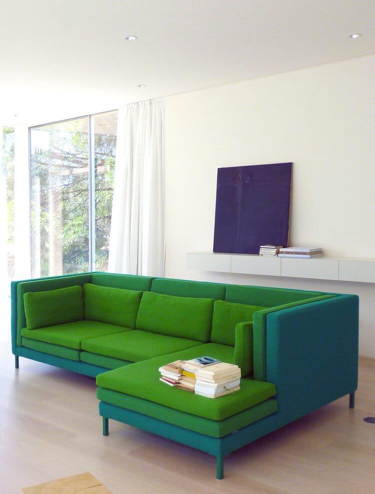 LAYER Modular fabric sofa with chaise longue By Branca Lisboa