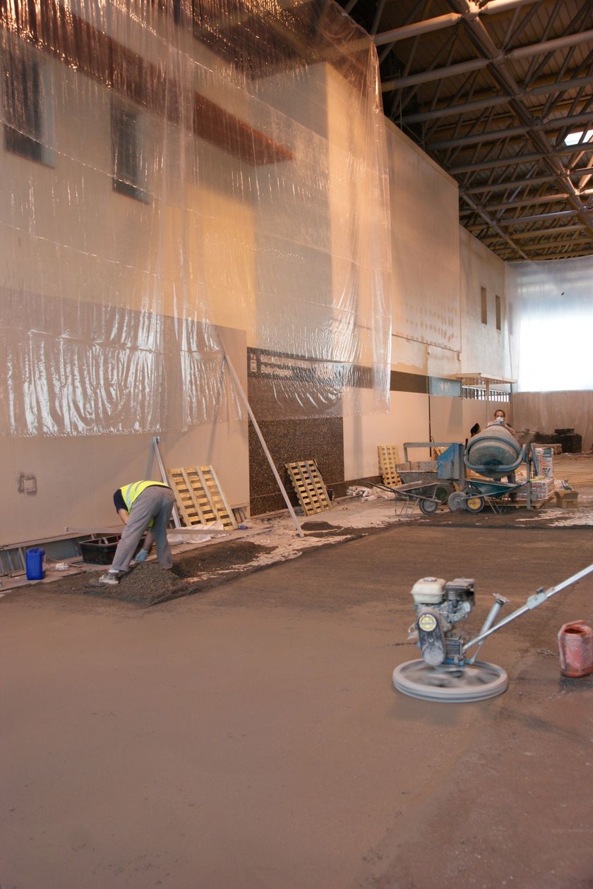 Pre-mix for thermal insulating screed LECAMIX FORTE PROFESSIONAL By ...