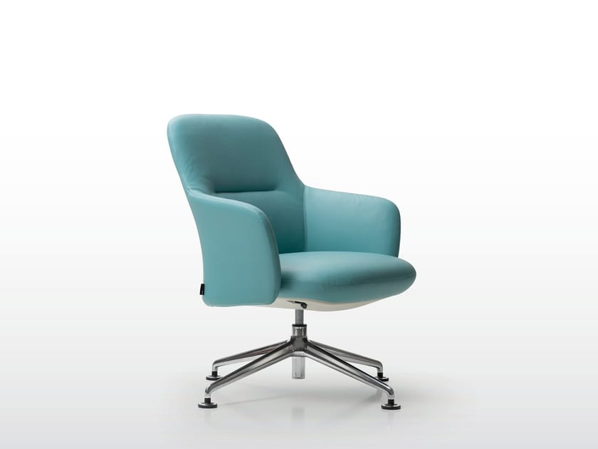 LEVEL Swivel armchair with 4-spoke base By Quinti Sedute | design E-ggs