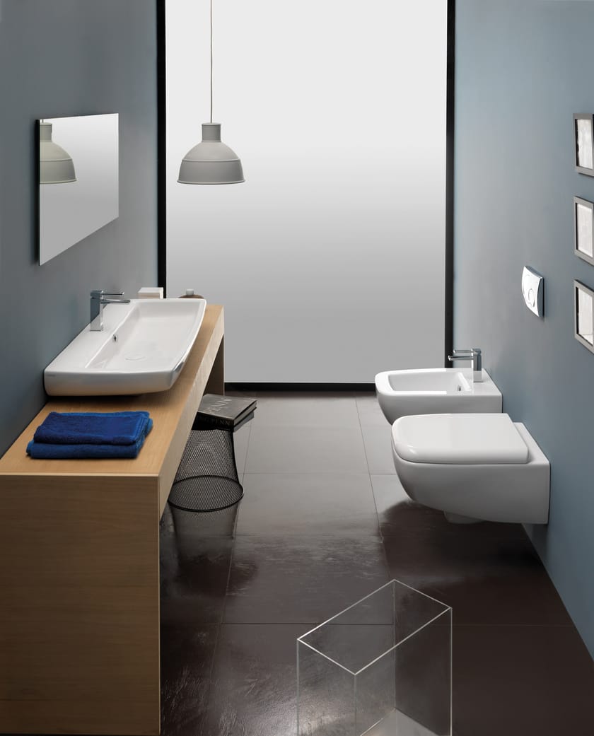 LILAC | Wall-hung toilet By GSG Ceramic Design design Massimiliano Abati