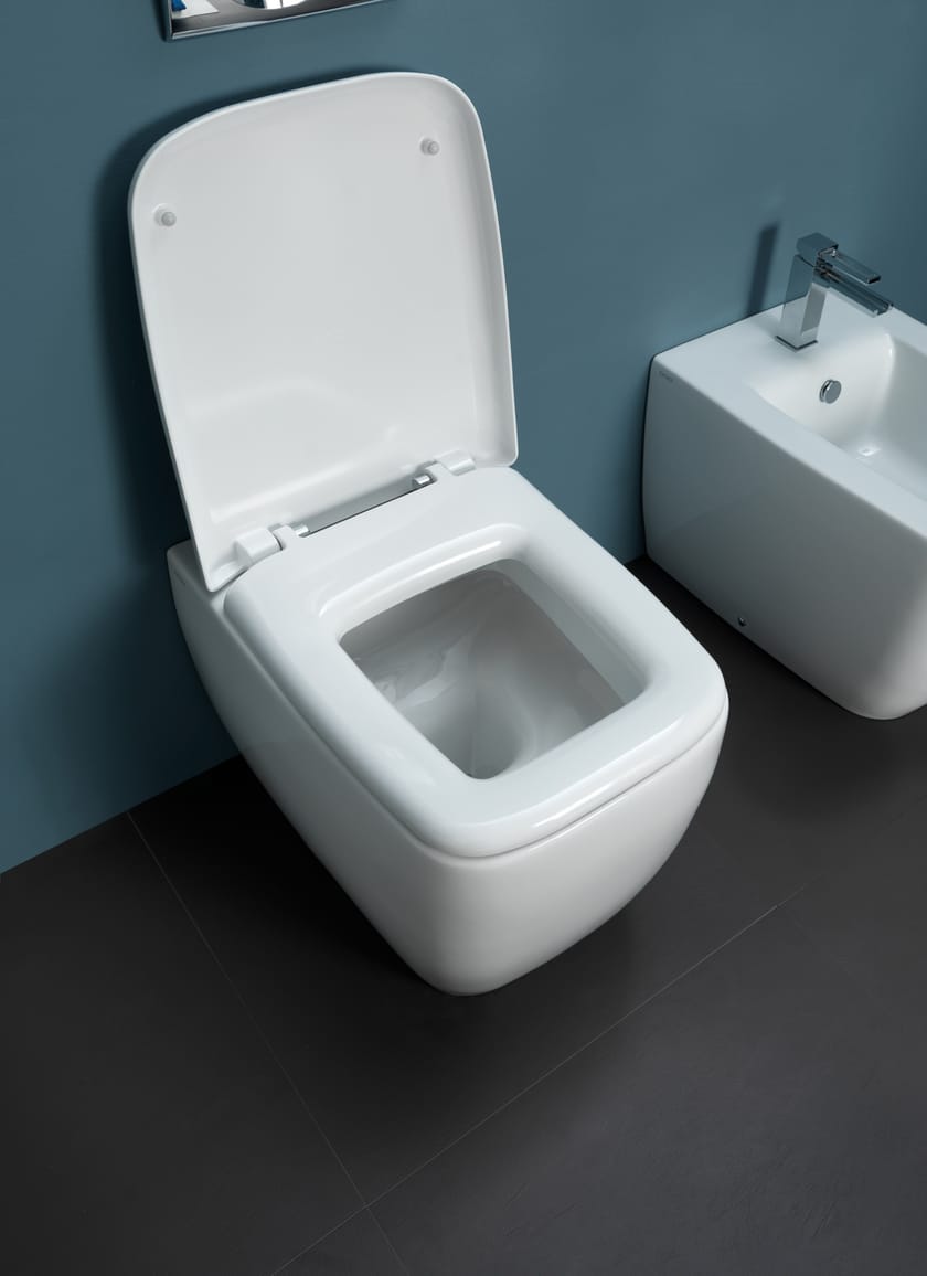 LILAC | Wall-hung toilet By GSG Ceramic Design design Massimiliano Abati