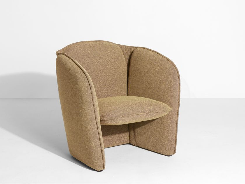 LILY | Armchair By Petite Friture design FÄRG & BLANCHE
