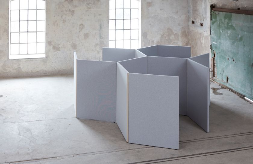 LIMBUS HEXAGON WORK BOOTH | Office desk with desk screens By Glimakra ...
