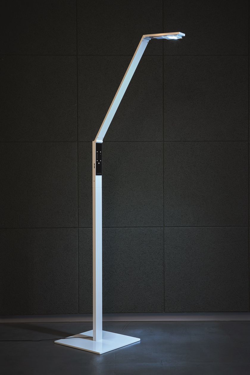 LED floor lamp LINEAR FLOOR By LUCTRA® design yellow design