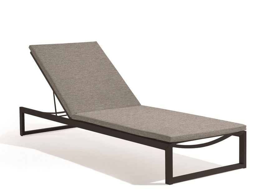 LINER | Recliner garden daybed By MANUTTI design Bram Bollen