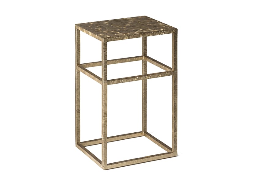 LINEUP | Coffee table By HESSENTIA | Cornelio Cappellini