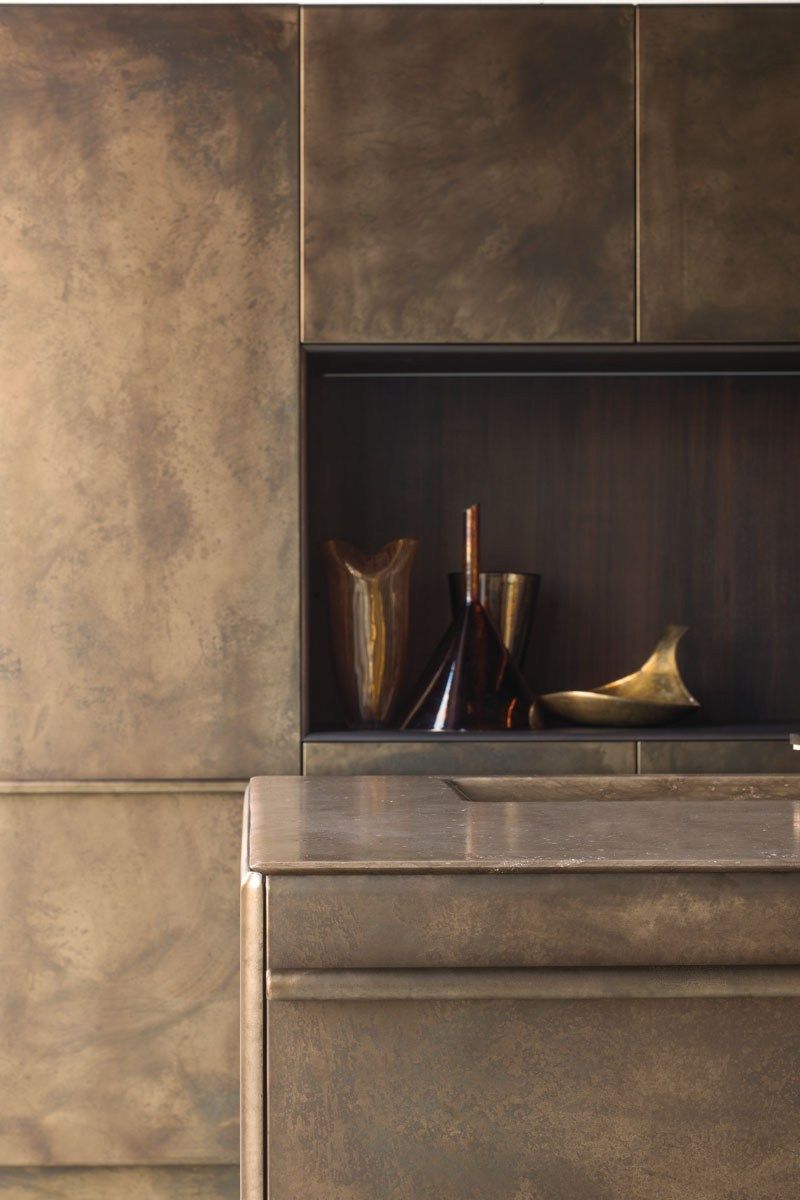 Cucina con isola LINGOTTO BRUNITO OTTONE - Xera by Arex