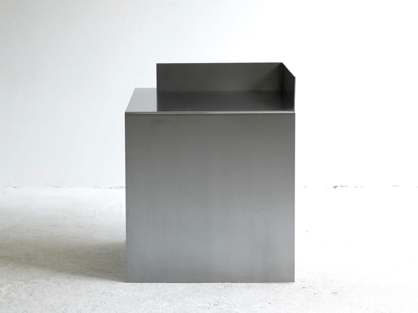 LOCK | Steel stool Low steel stool By MOVIMENTO