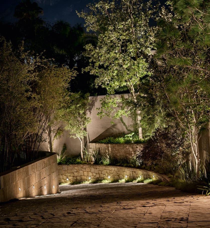 LOGIC W S 930 steplight By Delta Light