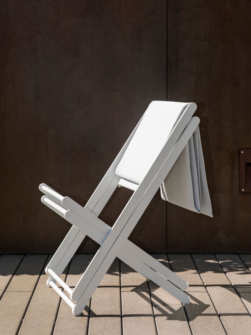 LOLA | Chair By calma design Andreu Carulla