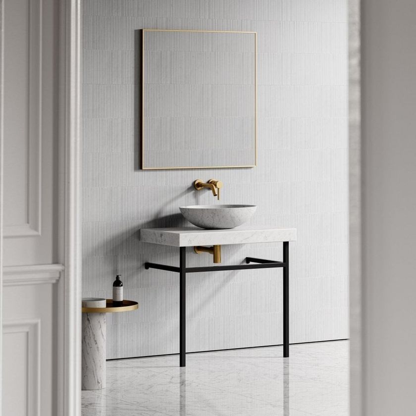 LOMAZZO | Carrara marble washbasin countertop By LUSSO