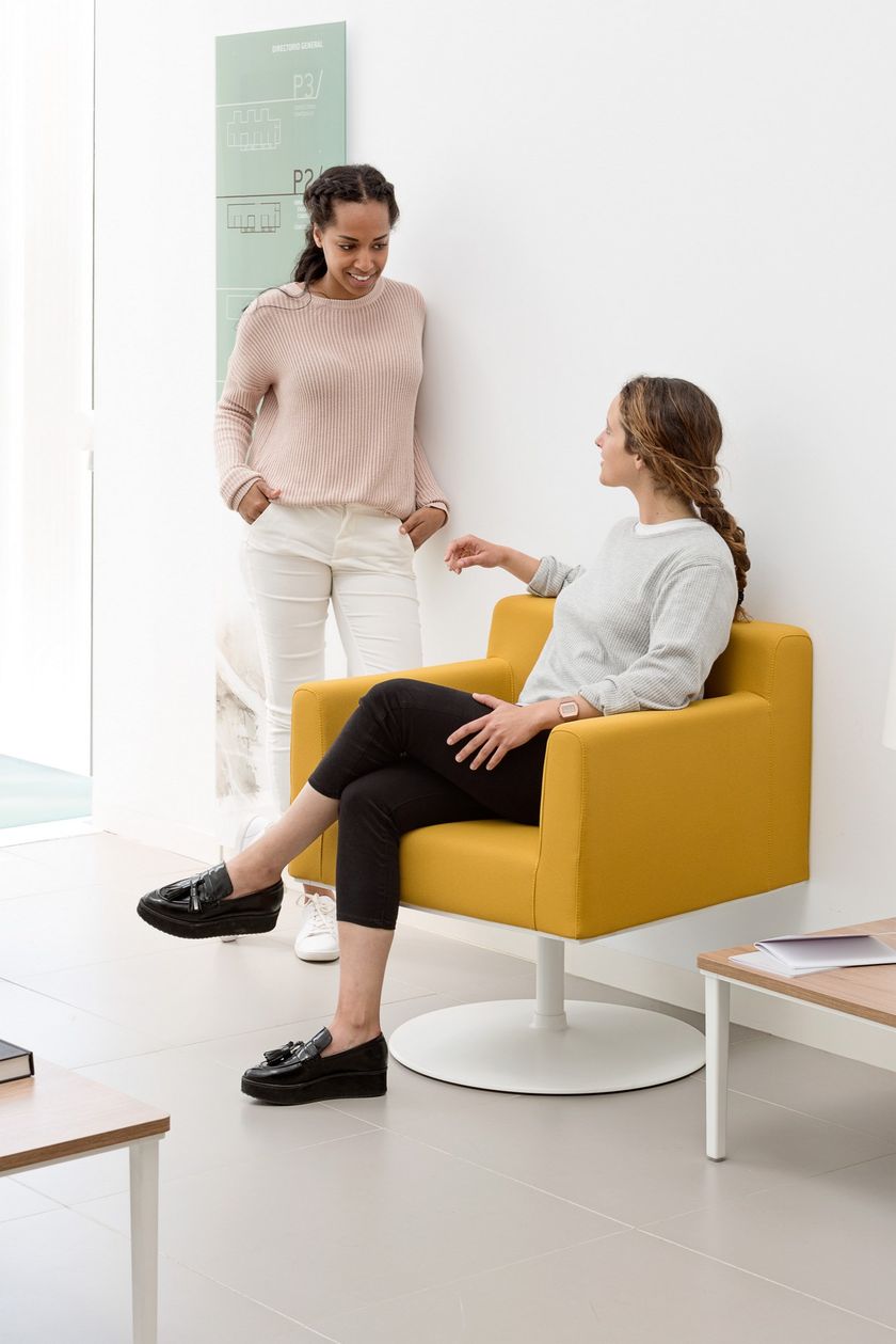 LONGO | Easy chair with armrests Longo Collection By ACTIU design Ramos ...