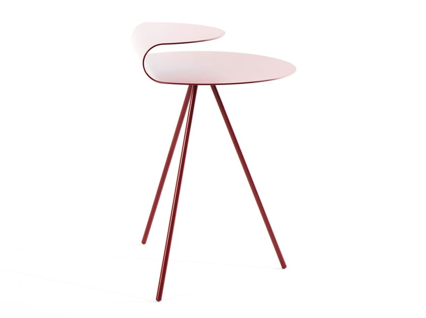 Steel side table LOOP By jot.jot design bonpart