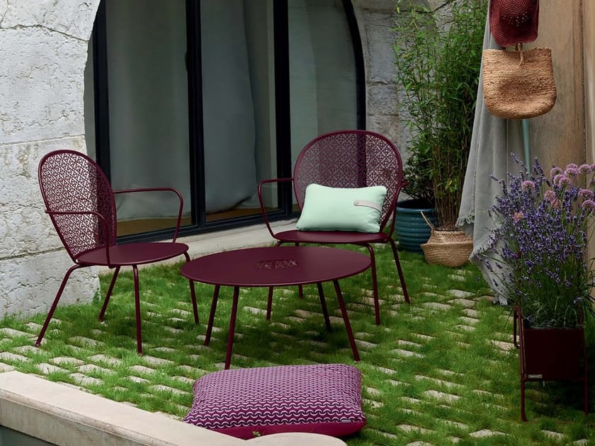 LORETTE | Round coffee table By Fermob design Frédéric Sofia