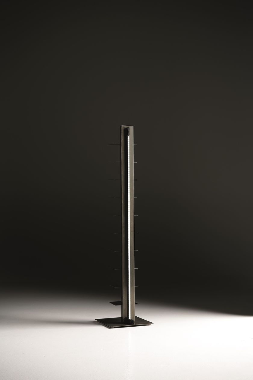 LUX LED aluminium floor lamp By BBB | design Edoardo Radice