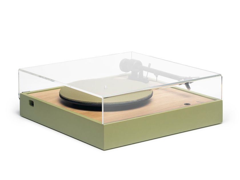 SQUARE SOFT GREEN OAK Portable oak record player By La Boite concept