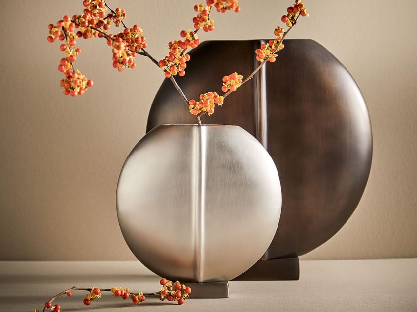 AKUMA Vase By Lambert