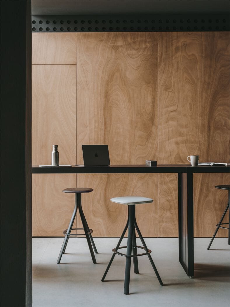 LUSTO Stool By Lapalma | design Karri Monni