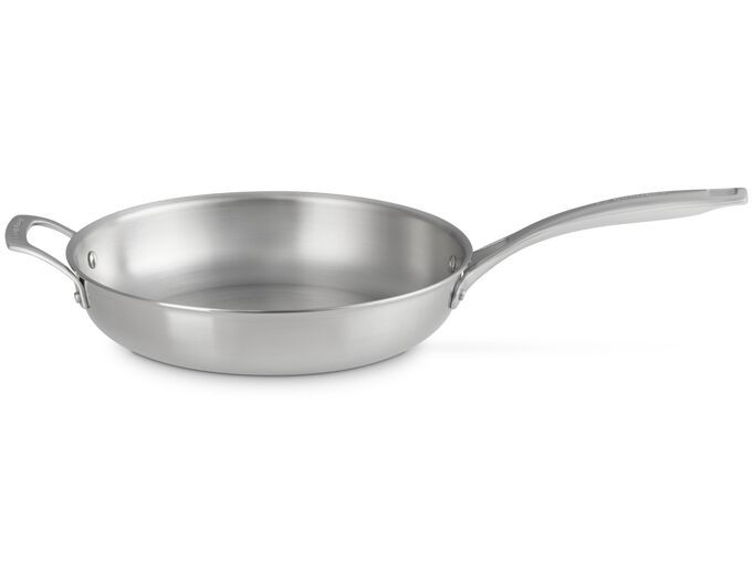 ESSENTIAL Low pan with stainless steel handle By Le Creuset