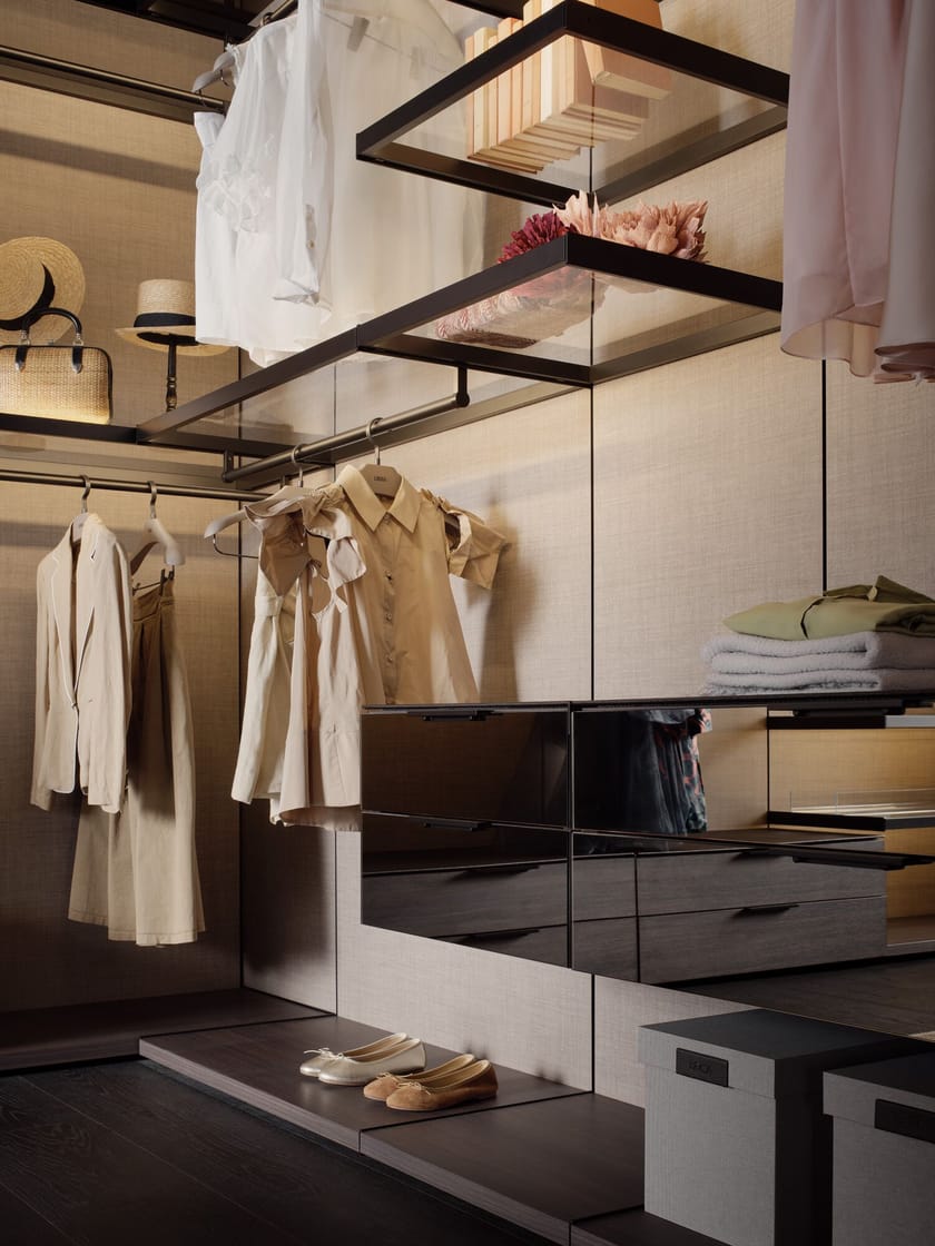 VENTITRE Walk-in wardrobe By Lema | design David Lopez Quincoces